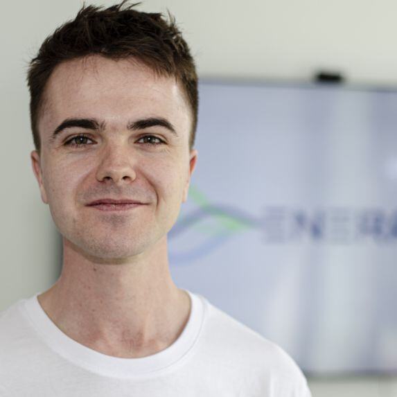Über Enerando: Ihr Partner für Energiemanagement